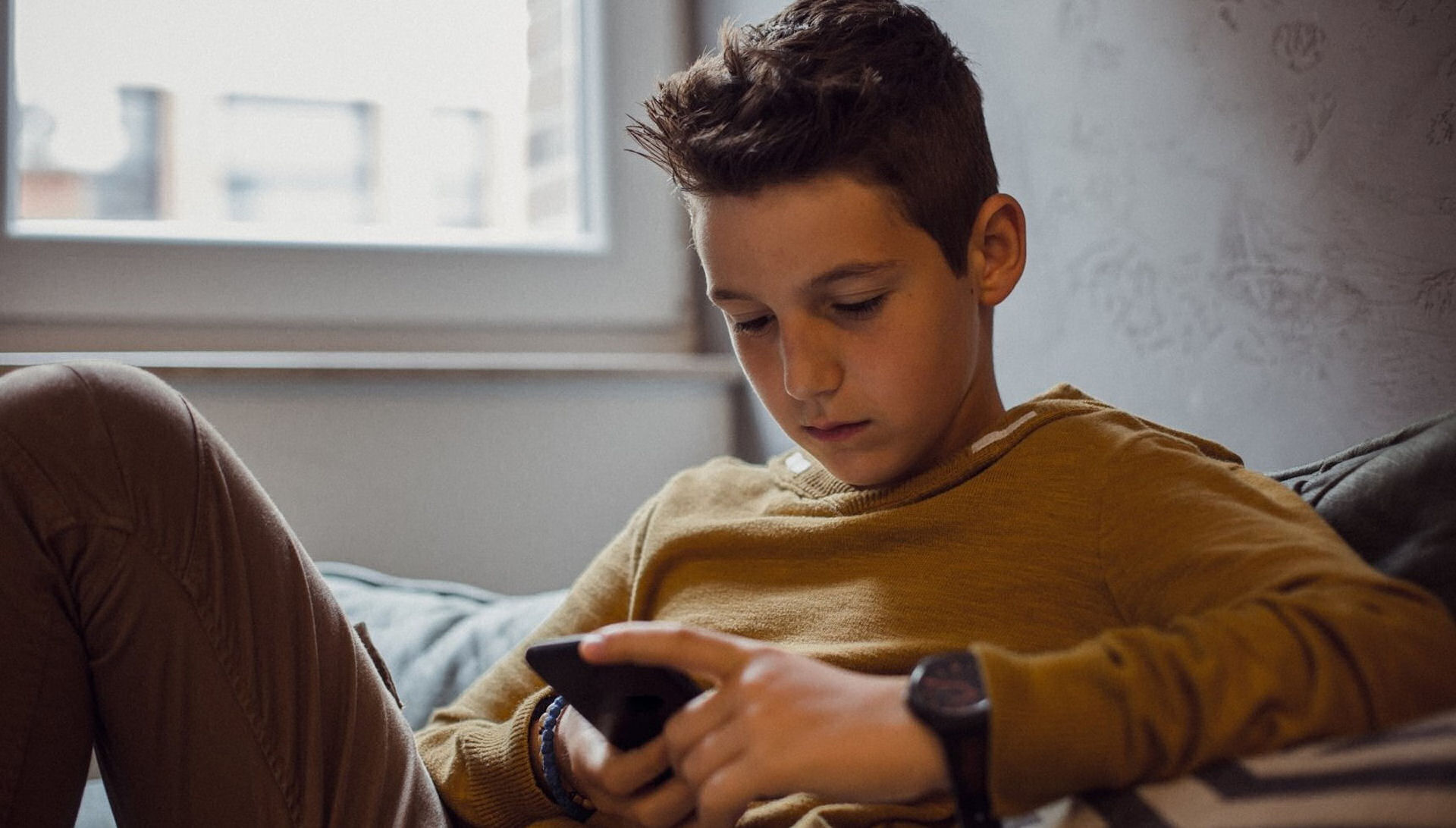 5 Types of Behavioral Addictions Common Among Teens